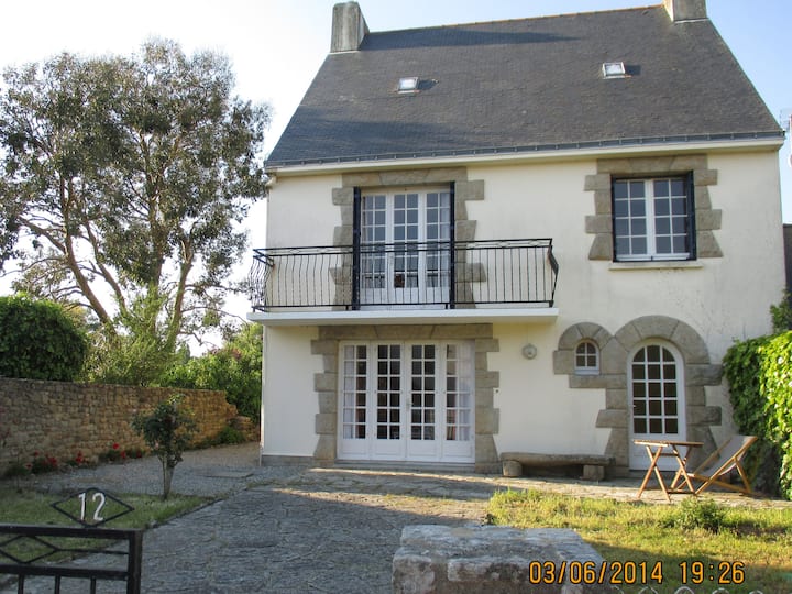 Golfe Du Morbihan : Villa Située à 300m De La Mer. - Île d'Arz