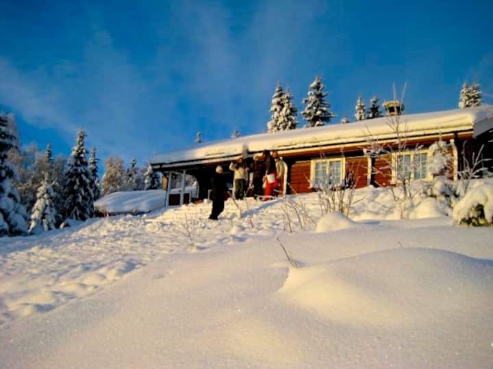 Ancient, Secluded Homestead - Tretten
