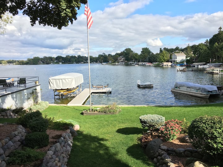 Okauchee Lake Home - Oconomowoc, WI