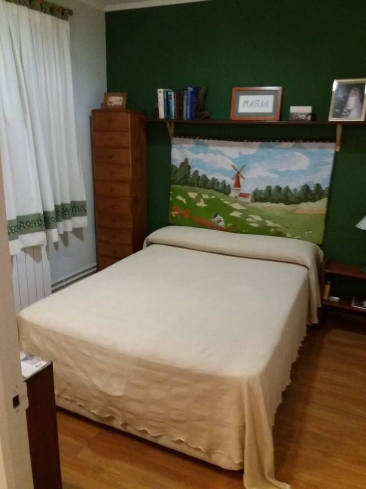 Habitación Doble En Casa Adosada Junto Playa - Cádiz