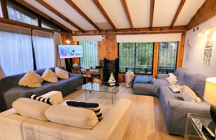 Casa Con Gran Jardín Y Piscina Junto Bosque Playa - Algarrobo
