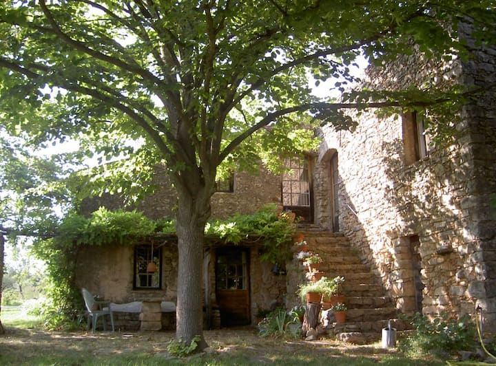 17th Century Provencal Farm House - Sillans-la-Cascade