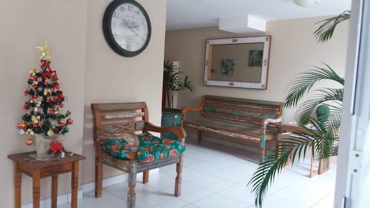 Apartamento Familiar No Centro De Ubatuba - Ubatuba
