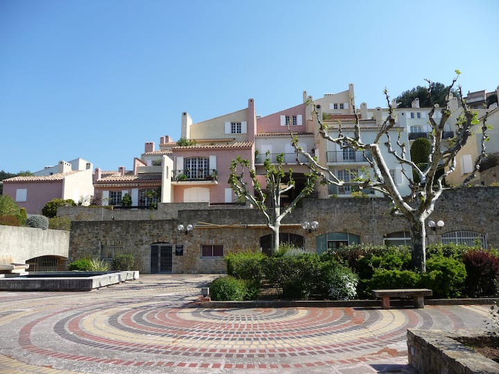 Studio Meublé Tout Confort - Saint-Cyr-sur-Mer