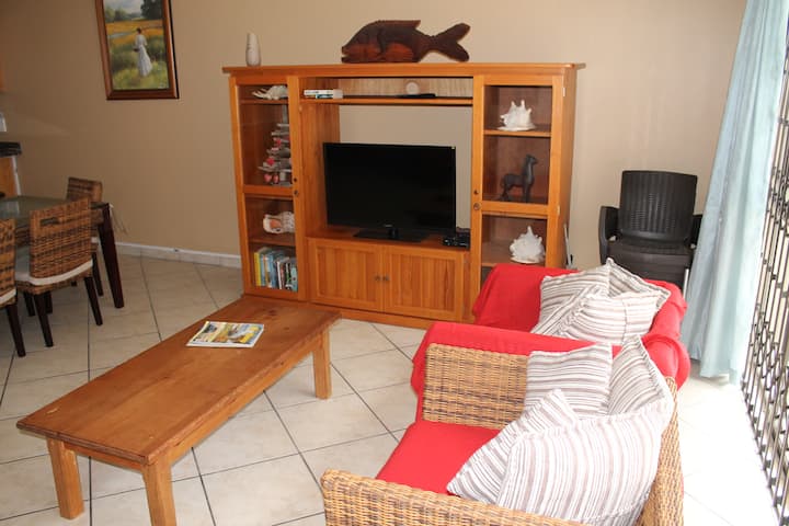 See-2-sea Beach Apartment - Hibberdene