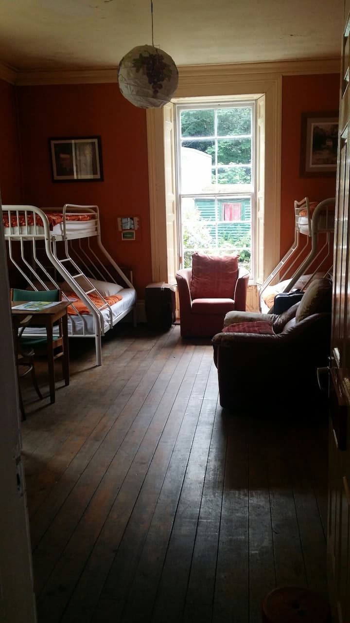 Connemara National Park "Room For Group Of 14" - Clifden