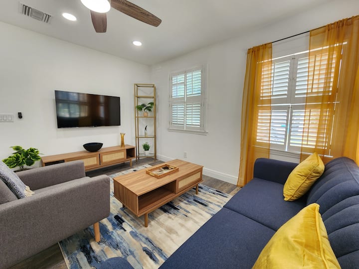 Historical Sodohouse Dt Near Hospitals - Sleeps 11 - Orlando