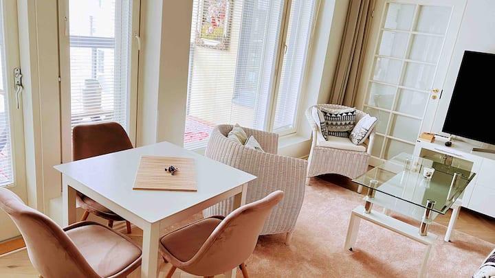 Beautiful Apartment By The Sea - Helsinki