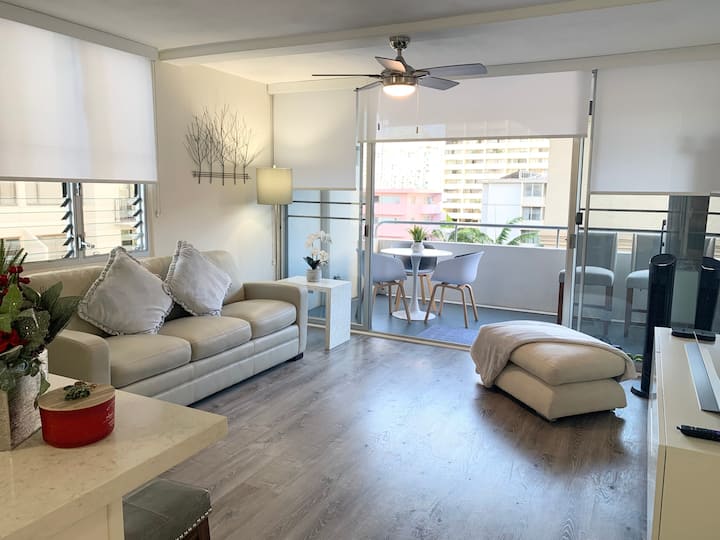 Fully Furnished! Remodeled, Lovely And Spacious! - 歐胡島