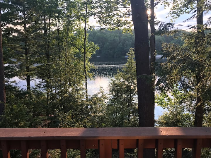 Peaceful Lakefront Home In The Berkshire Woods - Tolland State Forest, East Otis