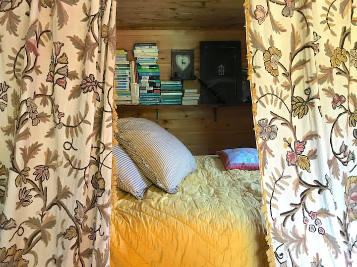 Mildred's Lane: The Horse Shed House - Beach Lake, PA