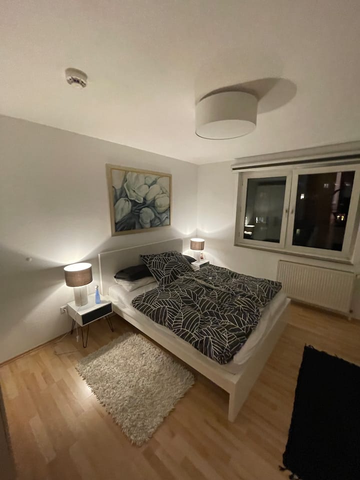 Quiet Private Bedroom- Friedrichstad - Düsseldorf