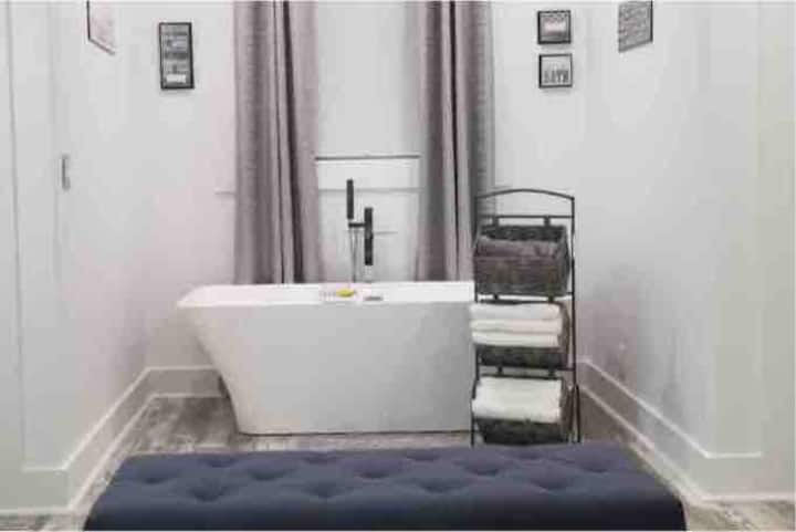 Elegant Smart Home - Atlanta, GA