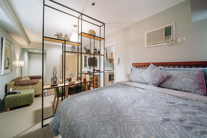 Central Bgc Suite 41sqm (Washer+ Fast Net) - Taguig