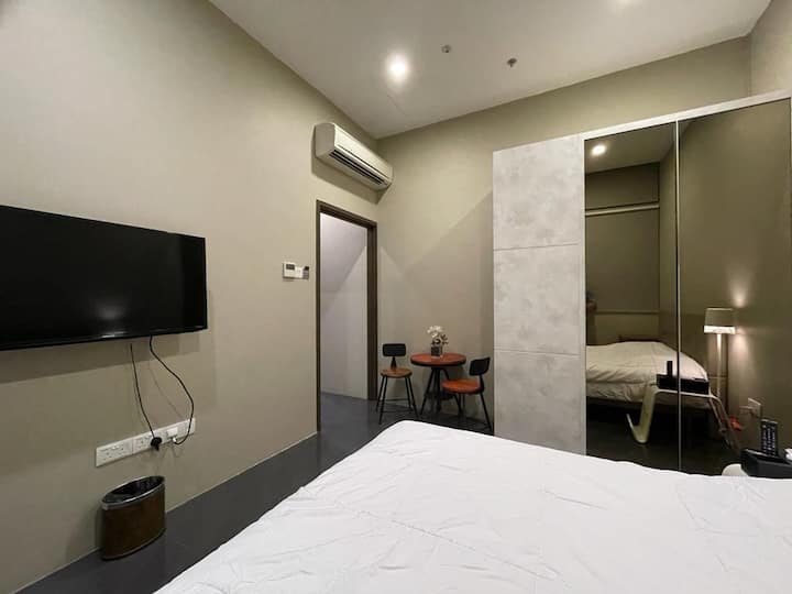 Private Cbd Studio With Bathroom + Housekeeping - Singapore