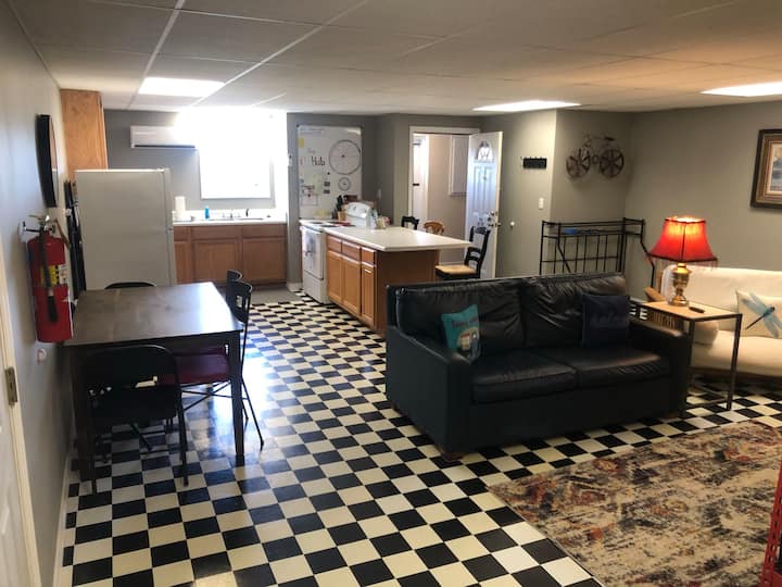 The Hub Says It All! - Eureka Springs, AR