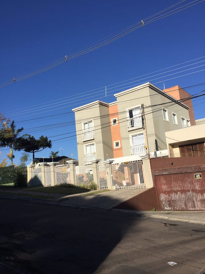 Apto Bem Localizado Ideal Para Família E Amigos - Araucária