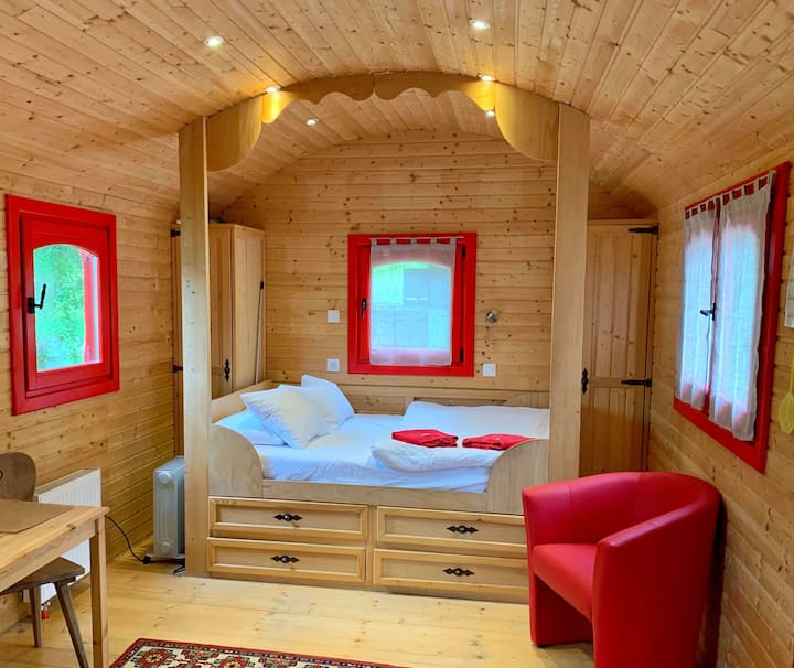 Charmante Petite Maison Rétro Dans La Nature - Champéry