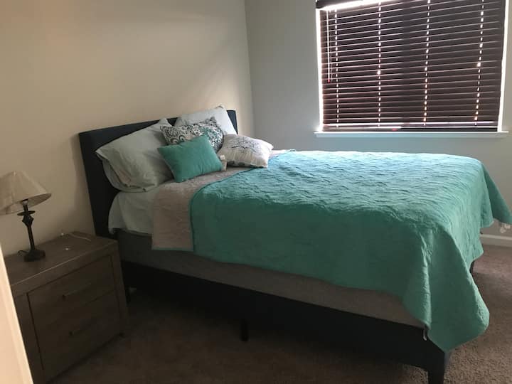 Private Delux Room W/private Bath - Sparks, NV