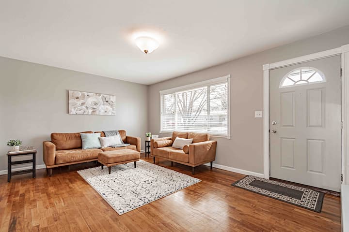 Cozy Midtown Cottage - Idaho Falls, ID