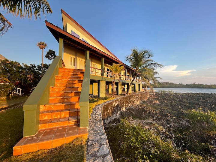 Seacasa On Paradise Point - Honduras