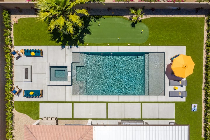 Modern Lux Home -Putting Green~xl Pool~games - Indio, CA