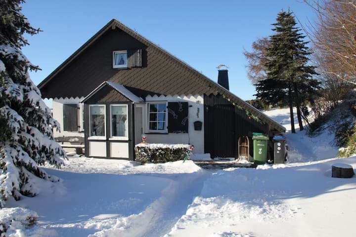 Genieten Eve's Chalet Neuastenberg - 