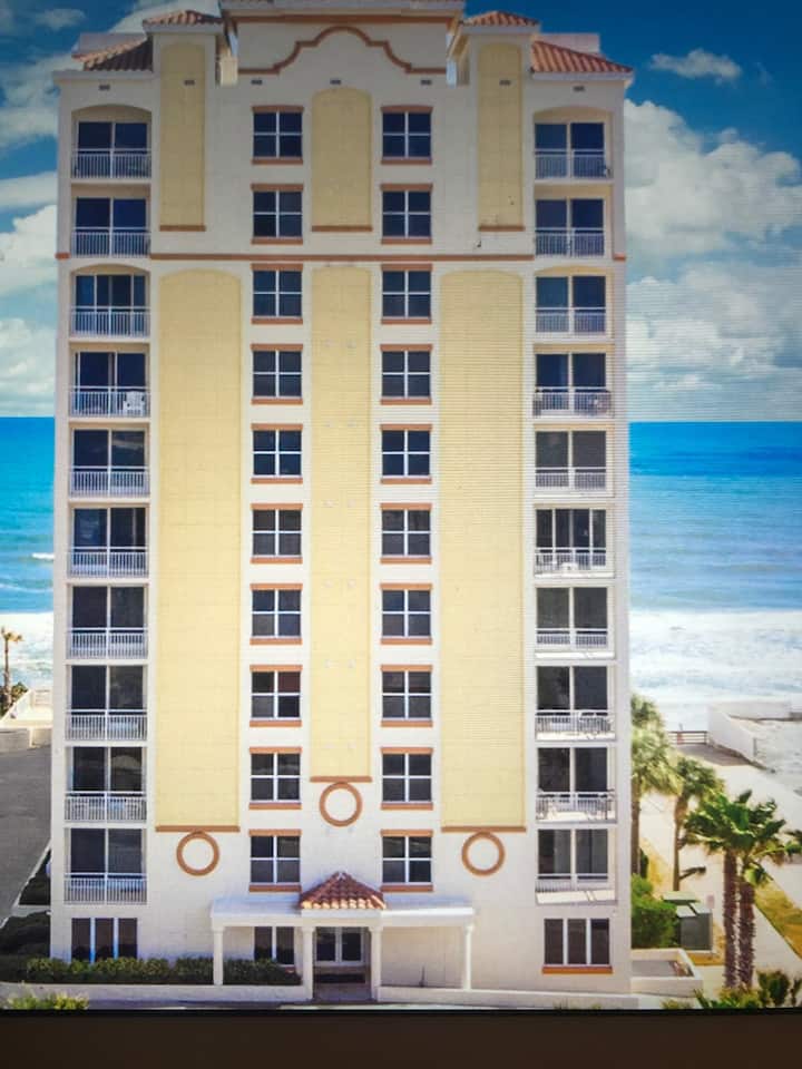 Daytona Beach Shores Oasis/1-8 Guests/3bdrm/2ba - Daytona Beach, FL