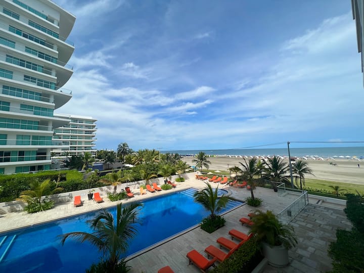 Beachfront Luxury Condo - Cartagena