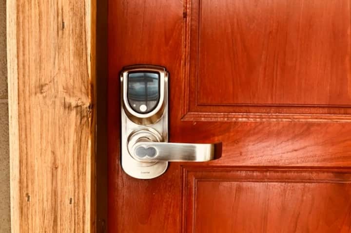 3-floors | Spacious | Clean | Great Location - Chiang Mai