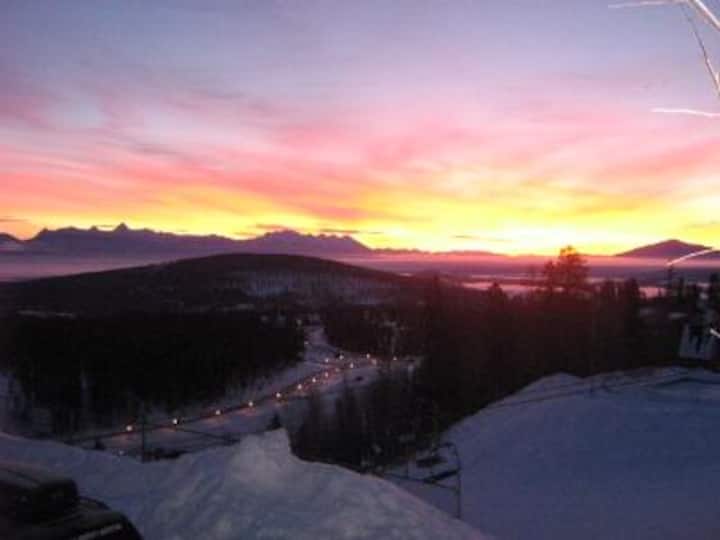 A Dream Ski In/out Condo With Shared Hottub - カナダ キンバリー
