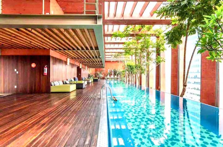Savor Commanding City Views At A Chic Retreat In Reforma - Mexico City
