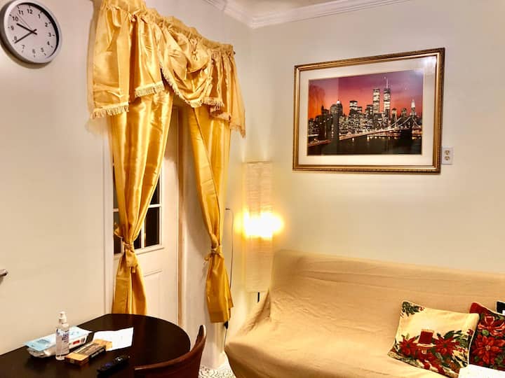One Bedroom Garden Flat 20 Min From New York . - Secaucus, NJ
