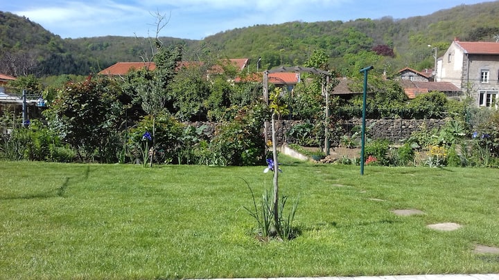 Chambre Agréable Dans Maison Individuelle Au Calme - Riom