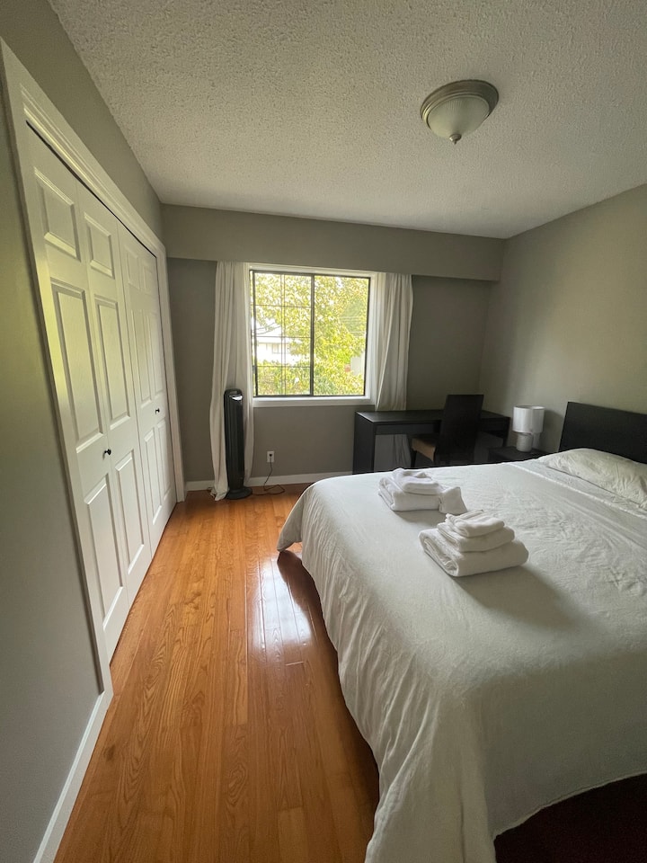 Private Room In Single House W/ Shared Washroom - Point Roberts, WA