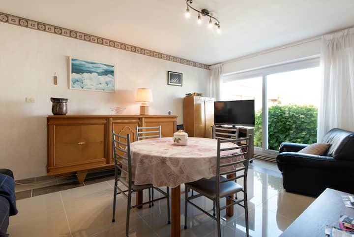 Maison Et Jardinet Aux Clairs Logis - Plage de la Rochelle (Chef de Baie)