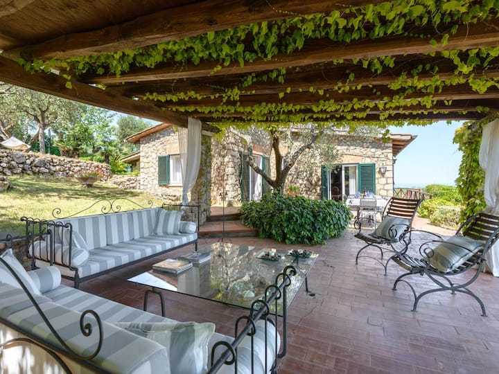 Tuscan Scenic Villa With Pool - Orbetello