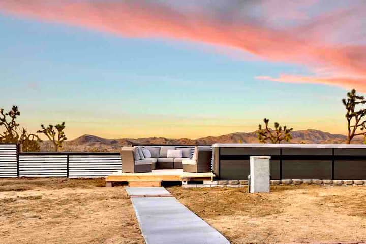 The Sunshine House - Joshua Tree, CA