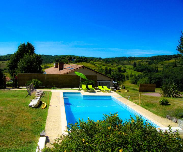 Gîte 6 Pers.+climatisation+piscine+spa En Option - Château de Neuvic