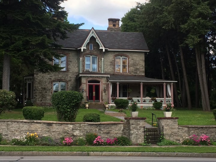 Mt Hope House: Large Group Historic House By Uofr - Rochester, NY