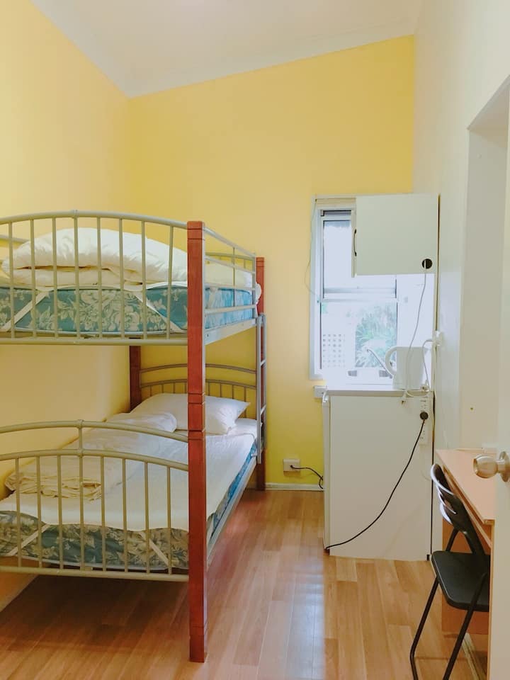 Five2home Short Term Accommodation Bunkbed Room 2 - Brisbane