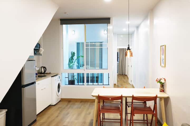 2br Apt Near Mrt Sirikit -2fl - Bangkok