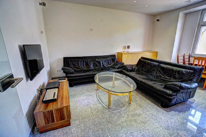 Apartment For Workers With 2 Bedrooms - デュイスブルク