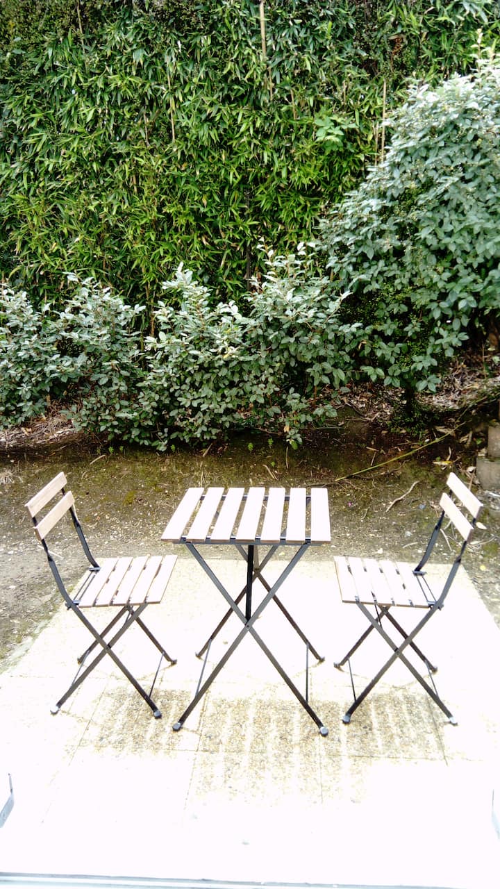 Studio éQuipé Avec Jardinet-terrasse Et Parking - Bayonne