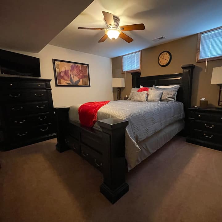 Welcome To Ft. Leavenworth - Apt. B - Hawthorn Park, Leavenworth