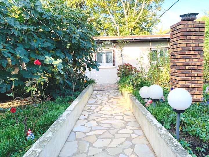 Guests  House🏡zen🎋clean F2 
Wifi🗼/🛩cdg 20mn🚘 - Sarcelles