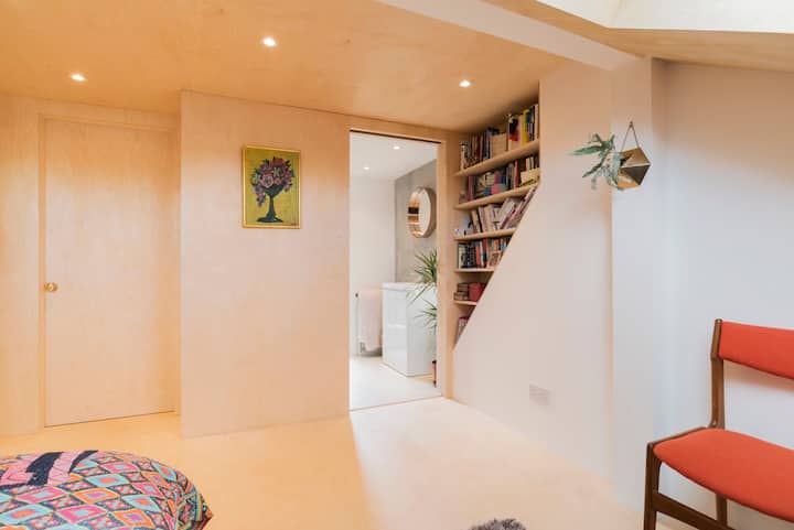 Artist's Family Home - London, UK