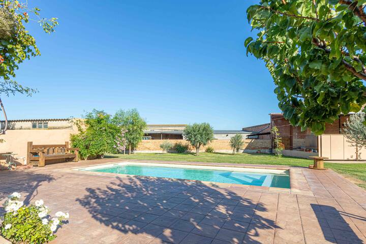 Milenial Immo | Escapada Rural Con Piscina Empordà - Figueres