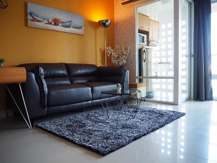 60 Sqm Close By Thonglor,ekamai,ratchada,arpt(bkk) - Bangkok