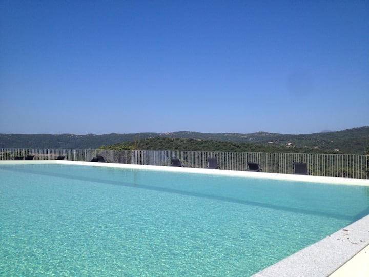 Charmante Mini Villa Dans Résidence De Standing - Porto Vecchio